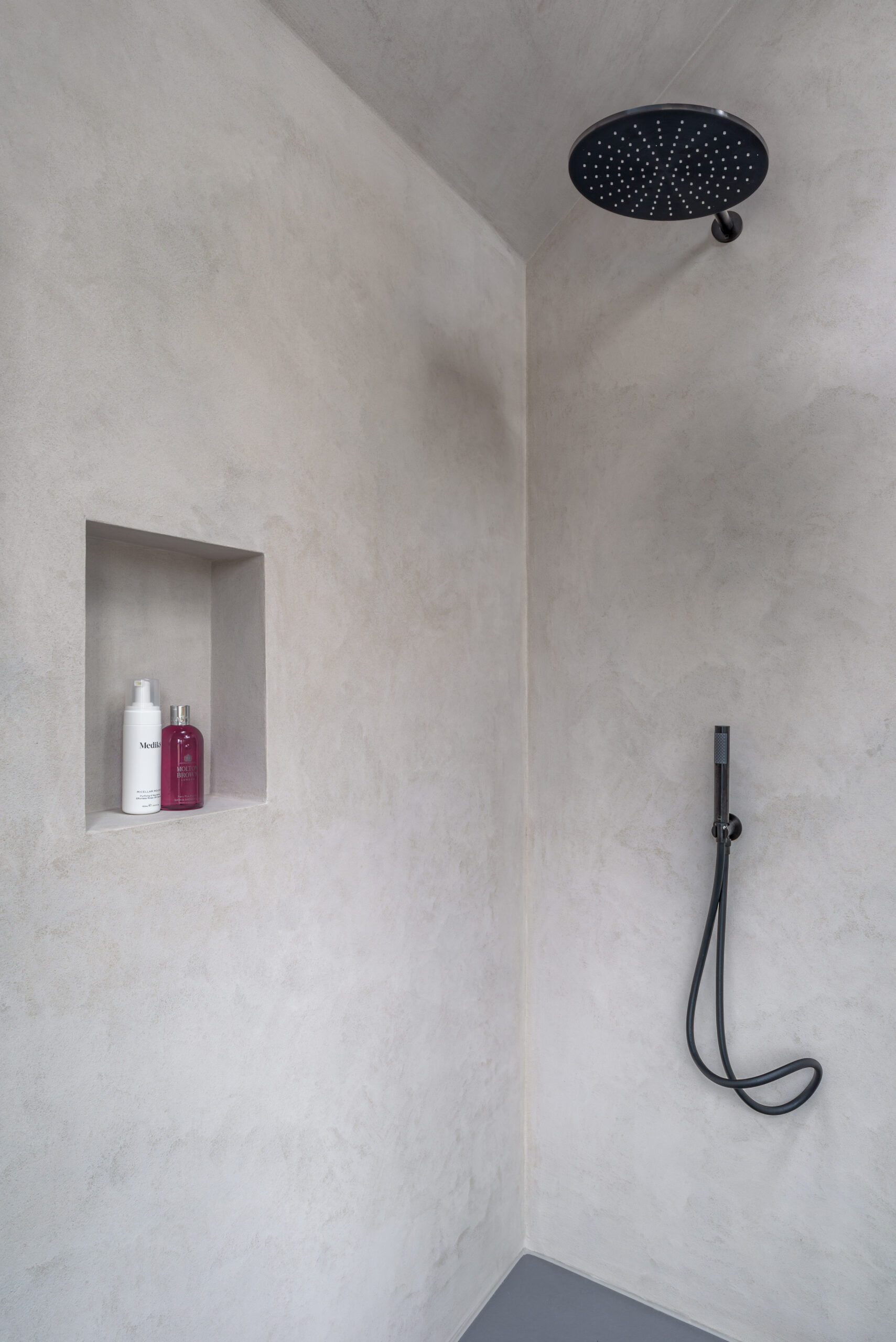 Microcement wall ideas: Seamless designs to transform your home | Forcrete